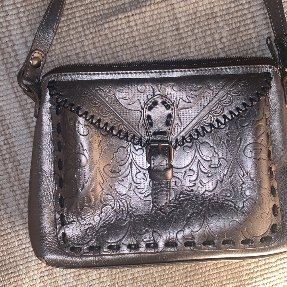 Patricia Nash Silver Tooled Leather Western Bag. Excl… - Gem